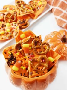 Fall Candy Bark Recipe (Fun & Easy)