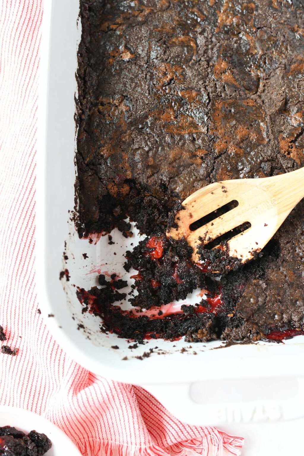 Rich Chocolate Cherry Dump Cake - Sizzling Eats