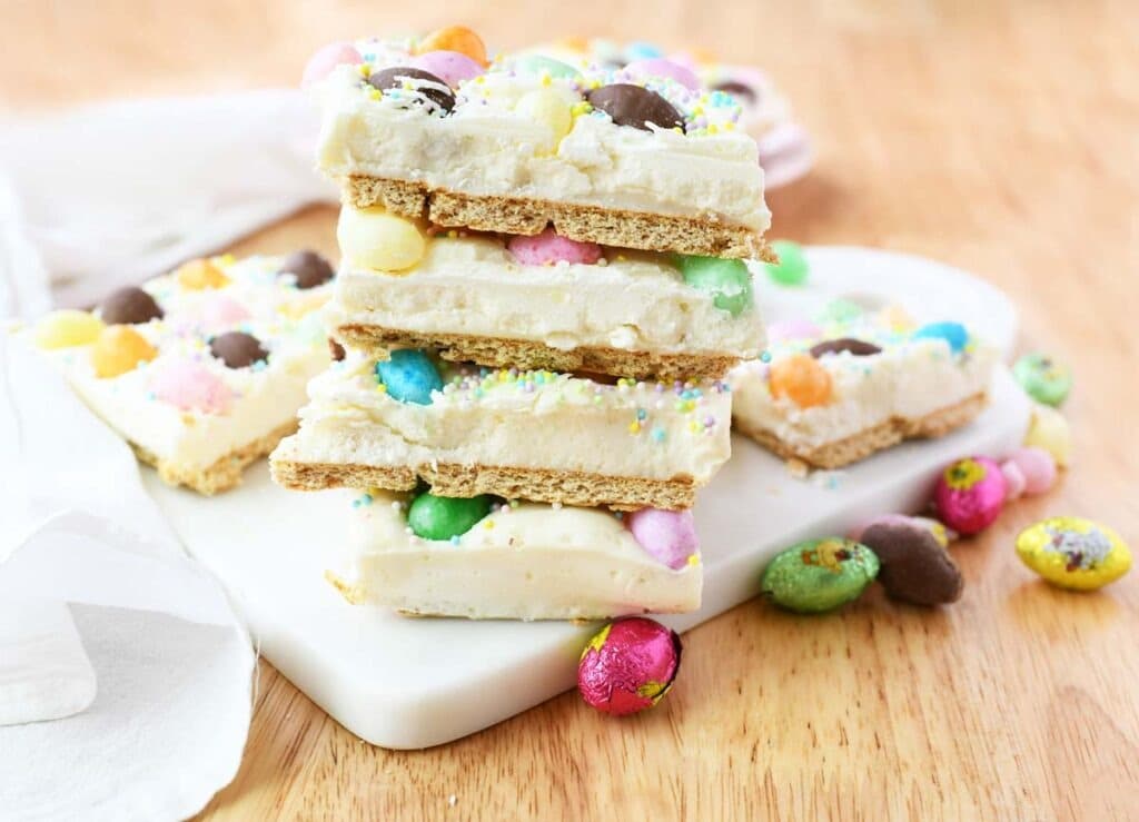 Easter Themed S'mores Bark Recipe - Sizzling Eats