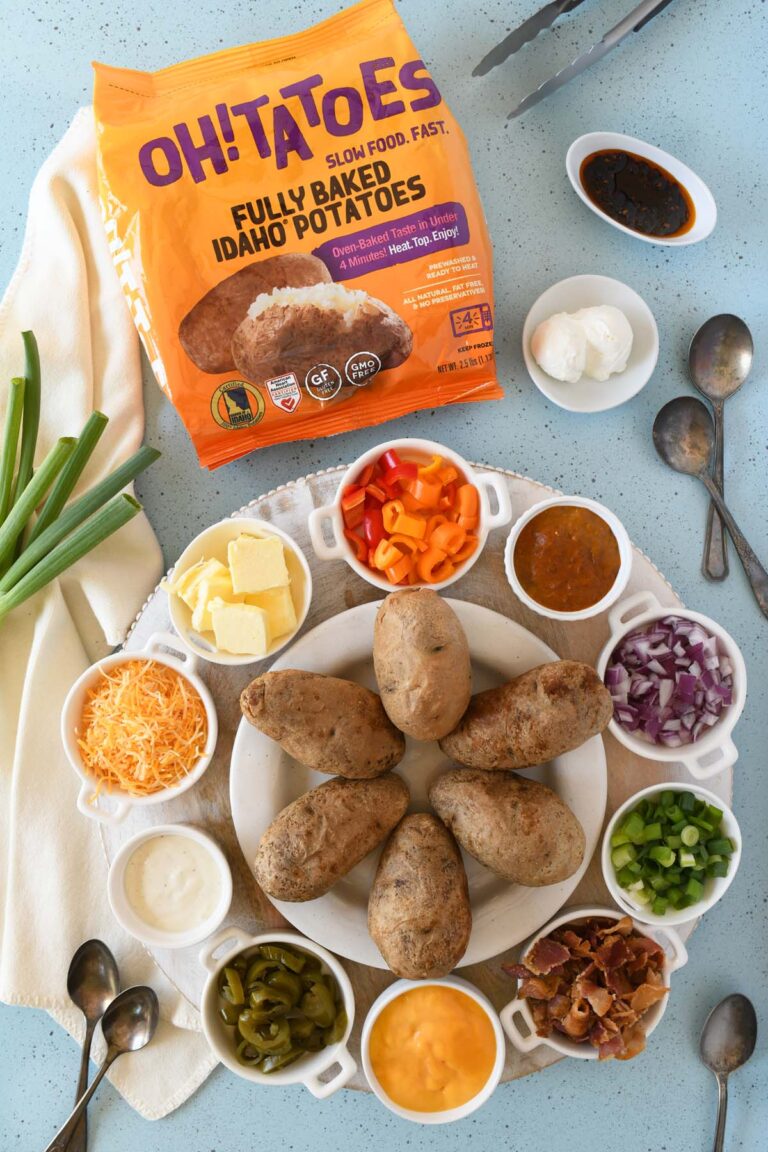 Quick & Easy Meal Idea: The Ultimate Baked Potato Bar! - Sizzling Eats