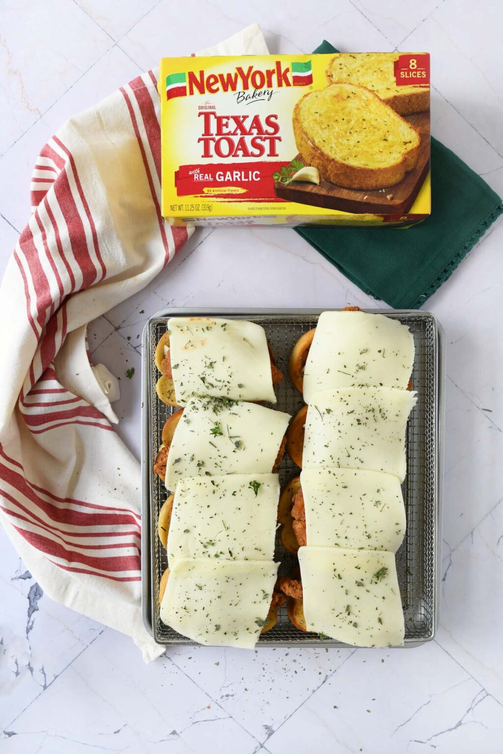 Chicken Parmesan Texas Toasts - Sizzling Eats
