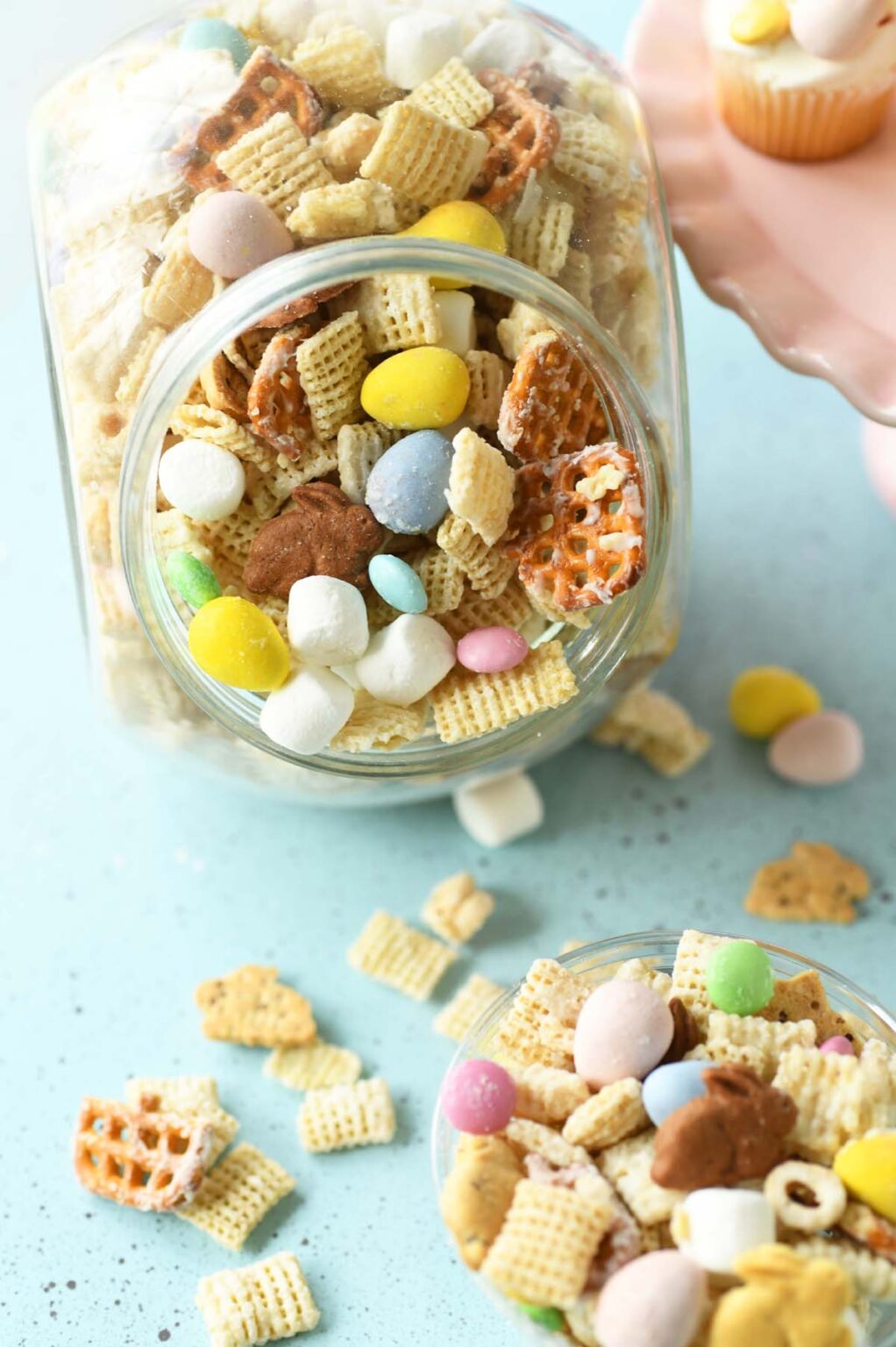 Easter Bunny Bait Snack Mix - Sizzling Eats